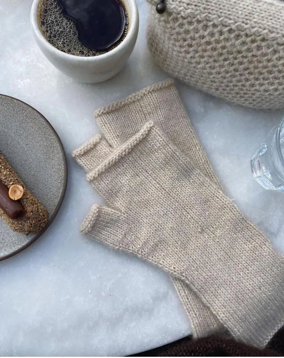 PetiteKnit Penny gloves pattern - Treasure Modern – Treasure Modern ...